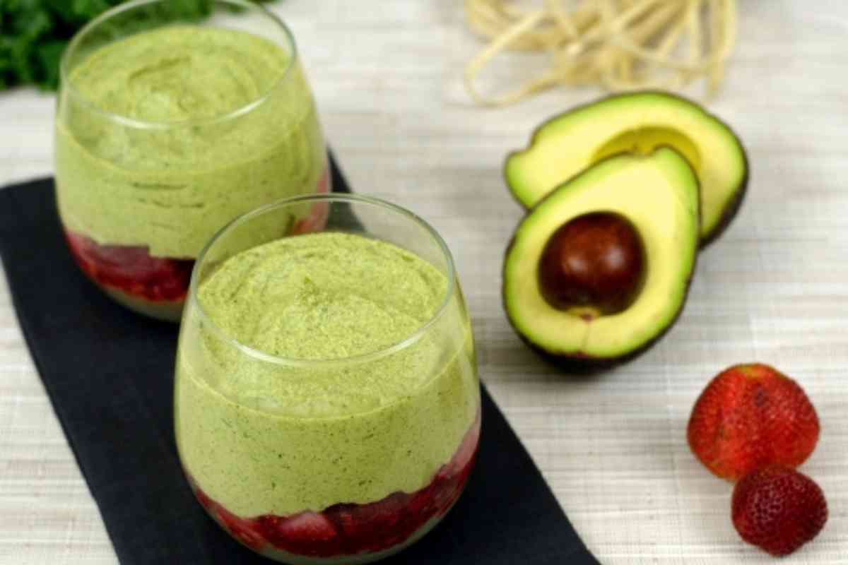 Avocado, Kale, and Cashew Parfait {vegan}