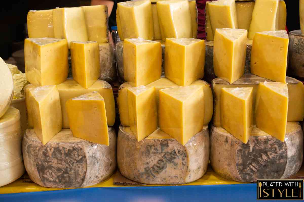 7 Best kasseri Cheese Substitutes